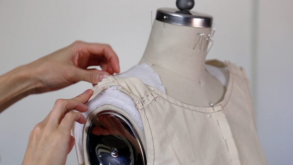 V1348 Dress with a Twist pt 1 of 3 – Prepare to DIY